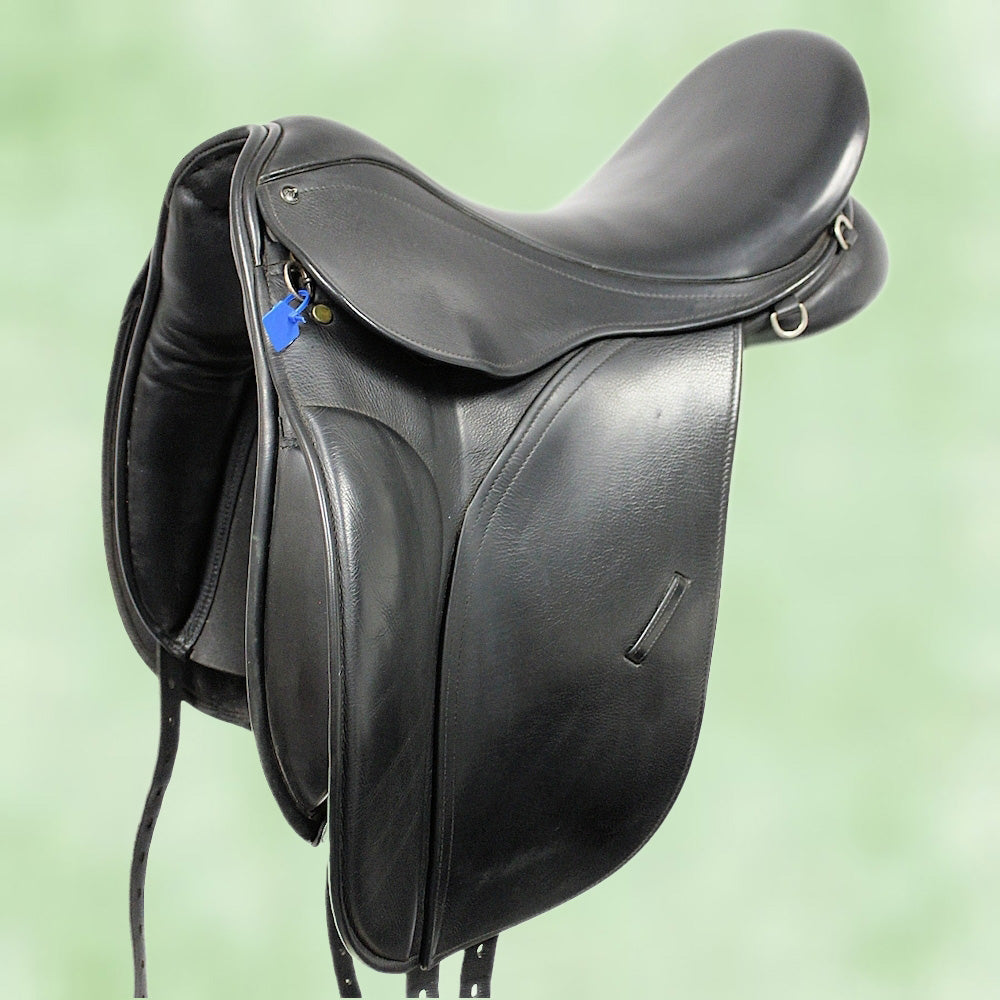 County 17.5" M Black Connection Dressage Saddle – Good Apple Equine