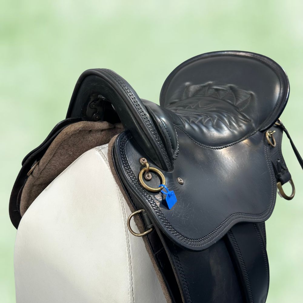 Tucker River Plantation 17.5" M Black 2007 Trail Saddle – Good Apple Equine